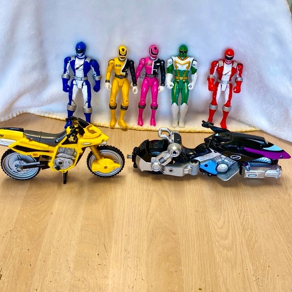 Bandai Namco | Toys | Bandai Lot Of 5 Power Rangers 2042006 2 ...